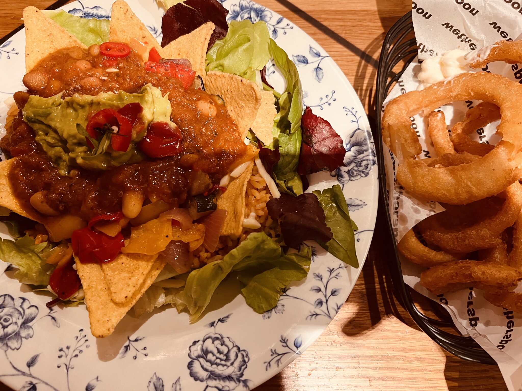 Wetherspoons Vegetarian Food Review No.1 – Burrito Bowl and Chocolate ...